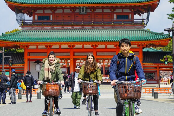 [W/Lunch] Kyoto Highlights Bike Tour With UNESCO Zen Temples - Inclusions and Equipment