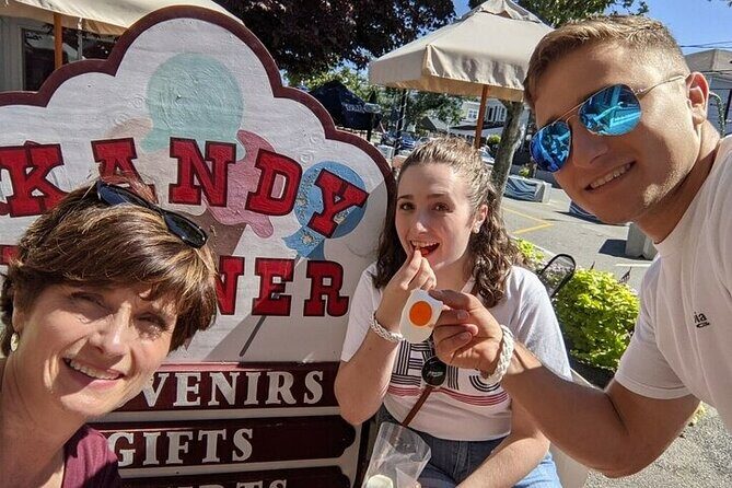 Wacky Waco Scavenger Hunt - A Detailed Look at the Wacky Waco Scavenger Hunt Experience
