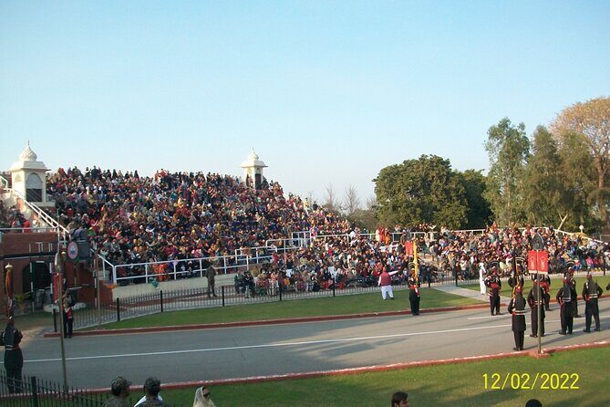 Wahga Border Flag Ceremony & Shalimar Garden Private Tour - Who Should Consider This Tour?