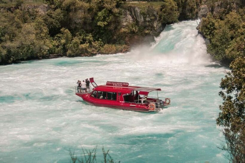 WAI-O-TAPU & HUKA FALLS RC - PRIVATE DAY TOUR FROM AUCKLAND - Key Points