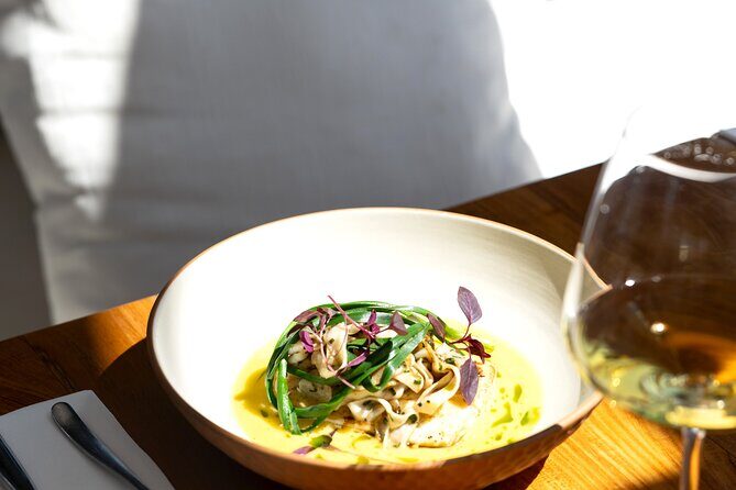 Waiheke Island Afternoon Wine Affair with VIP Lunch - The Experience’s Value