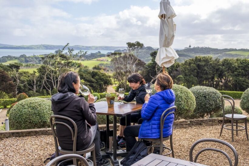 Waiheke Island: Premium Vineyard, Wine Tasting and Bush Walk - The Experience in Practice