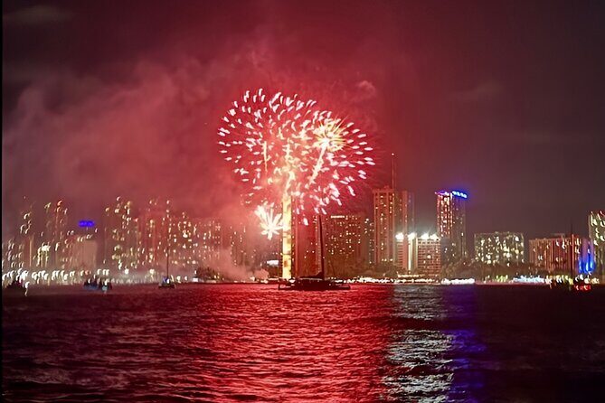 Waikiki Beach Catamaran Friday Night Fireworks Tour - The Sum Up