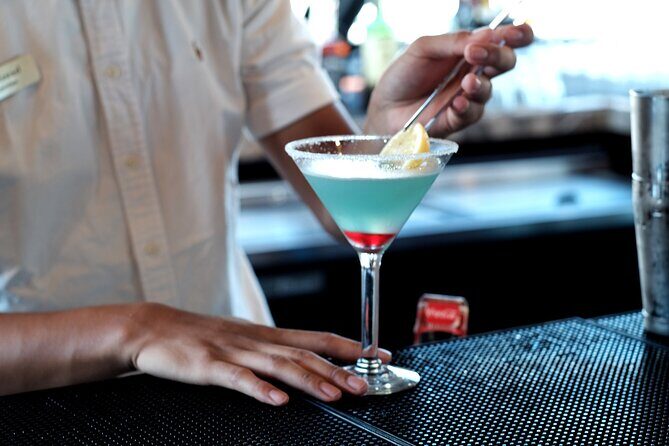 Waikiki Fireworks Cocktail Cruise - What You Can Expect on the Waikiki Fireworks Cocktail Cruise