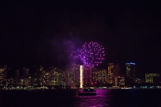Waikiki Friday Fireworks Boat Cruise - FAQs