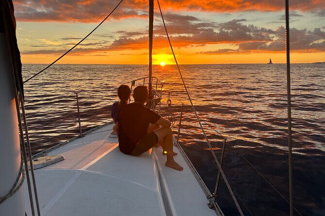 Waikiki private Day Tour and Sunset sail for couples - The Experience of a Lifetime with Captain Tony