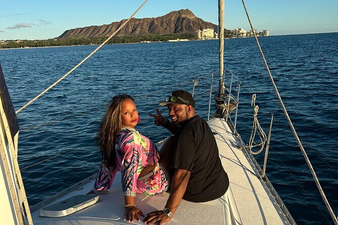 Waikiki private Day Tour and Sunset sail for couples - FAQ