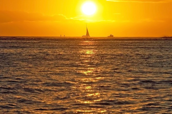 Waikiki Sunset Cocktail Cruise Including Drinks and Appetizers - Why This Tour Might Be Perfect for You