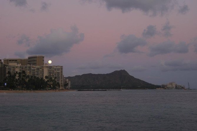 Waikiki Sunset Cocktail Cruise Including Drinks and Appetizers - FAQ