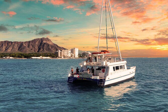 Waikiki Sunset Cruise from Oahu - Meeting Point & Timing