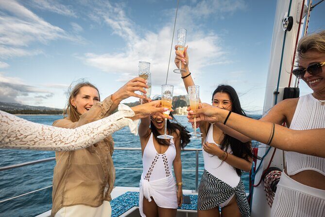 Waikiki Sunset Cruise With Live Music Entertainment from Oahu - Who Should Consider This Experience?
