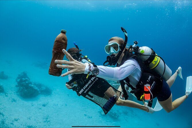 Waikikis Best Wreck And Reef Dive - Personalized Service and Hawaiian Culture