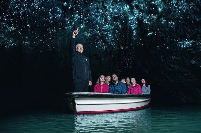 Waitomo Caves & Rotorua - Te Puia Small-Group Tour from Auckland - The Itinerary Breakdown: What You’ll Experience