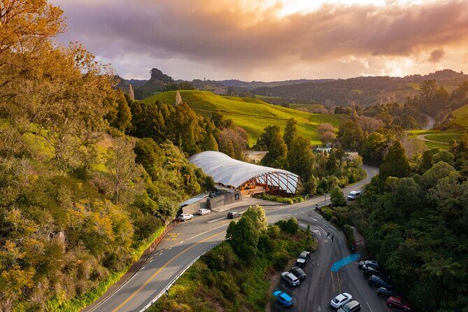 Waitomo Glowworm & Ruakuri Twin Cave Small Group Tour Ex-Auckland - The Pickup and Journey to the Caves