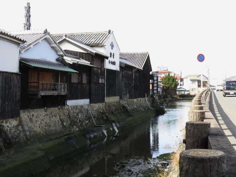 Wakayama: Yuasa, Traditional Town and Shoyu Experience Tour - Crafting Your Own Soy Sauce: A Memorable Hands-On Experience