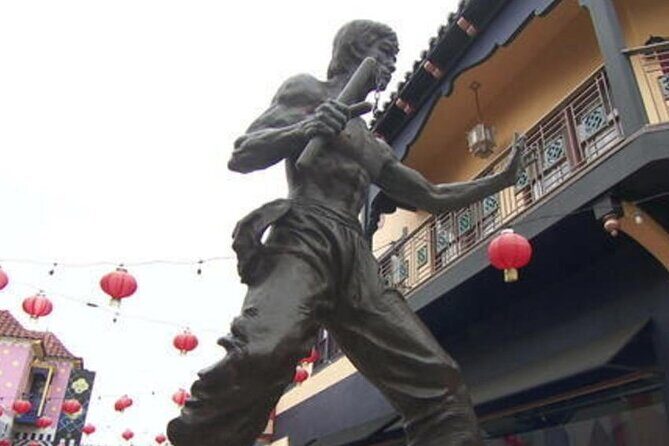 Walk LA Presents: Union Station, Chinatown, and Olvera Street! - Chinatown: A Fusion of Tradition and Modernity