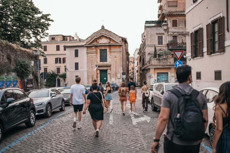Walk the magic of Rome at night - Key Points
