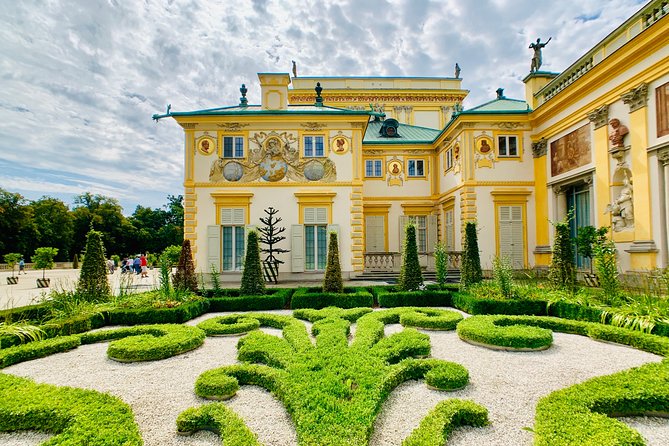 Walking Audio Tour of Wilanów Palace Grounds - Wilanów Palace: Poland’s “Little Versailles”