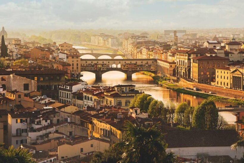Walking Florence: Palazzo Medici, Ponte Vecchio, and Duomo - A Closer Look at the Tour Experience