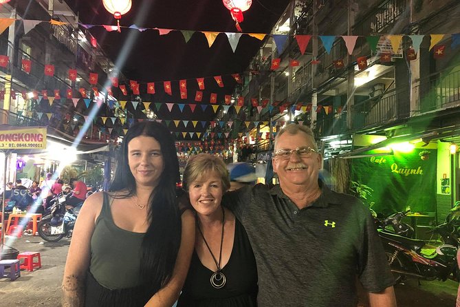 Walking Food Tour With Accommodation Pick Up - Discovering Ho Chi Minh City Through Food: A Close-Up on the Walking Food Tour