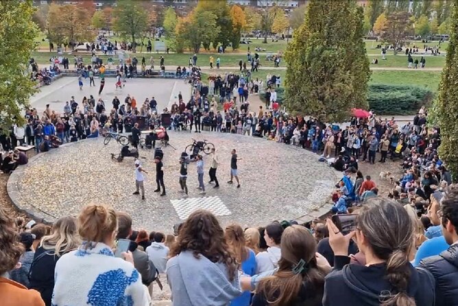 Walking on the Wall: 3-Hour Tour in Berlin - Tour Highlights