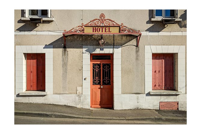 Walking Photography Tour of Amboise conducted in English - Frequently Asked Questions