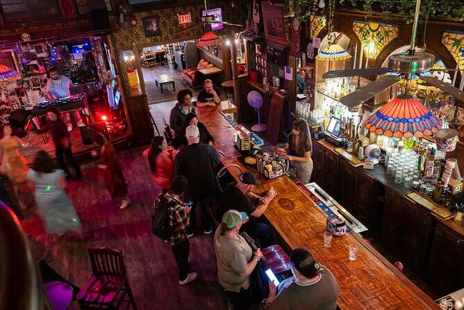 Walking Pub Crawl in Downtown Juneau - Who Will Love This Tour?