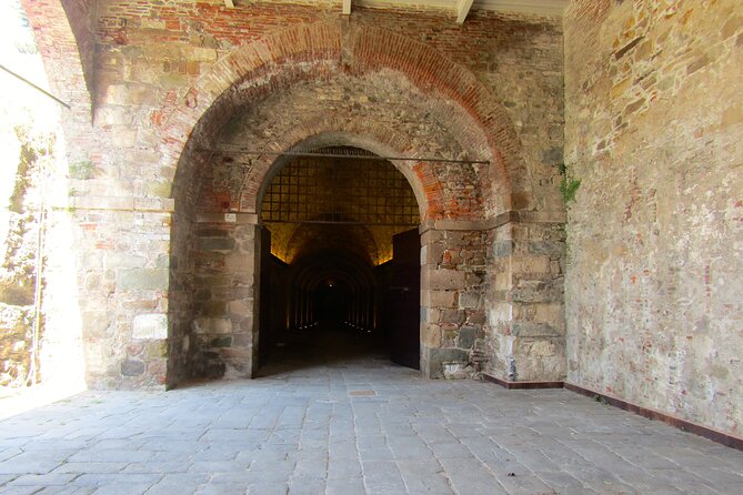 Walking Ramparts Tour in Lucca - Historical Perspectives