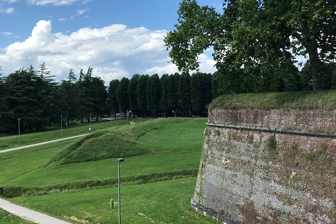 Walking Ramparts Tour in Lucca - Accessibility and Inclusivity