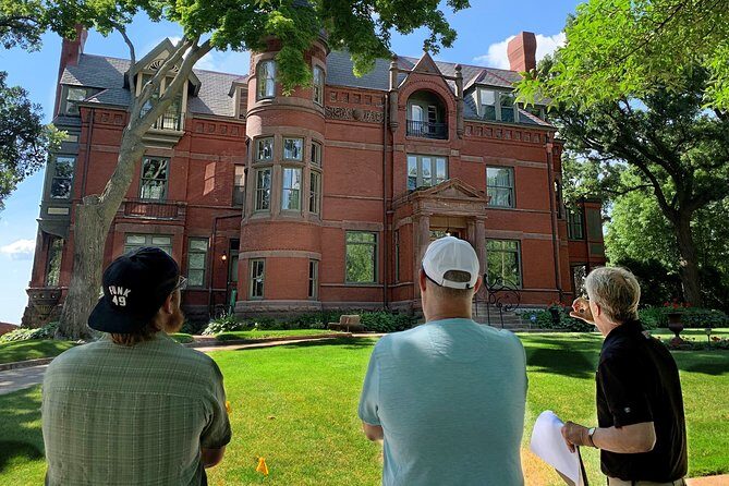 Walking St. Paul Summit Ave. Victorian Homes Private Tour (2 hrs) - An Up-Close Look at the Tour