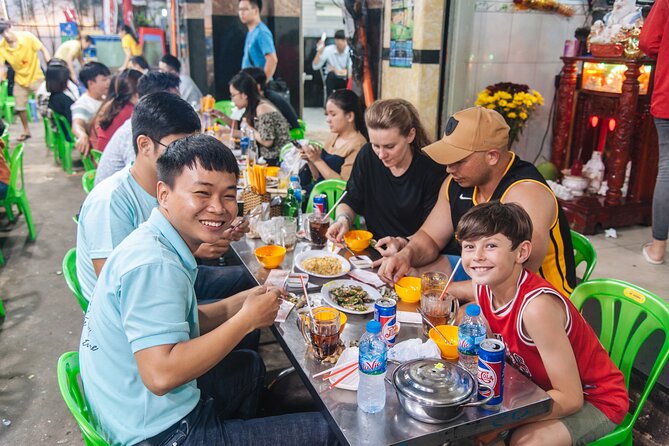 Walking Street Food Evening Safari with 20 tastings - Discover Saigon’s Flavors: The Walking Street Food Evening Safari