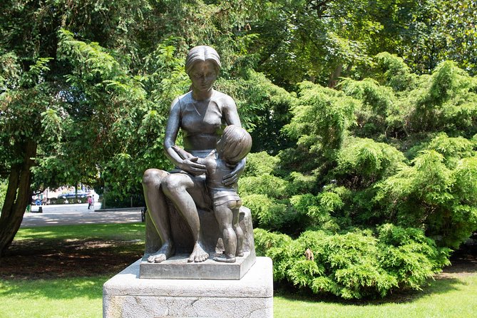 Walking Through Oviedo's Treasures - What You’ll Love About the Tour