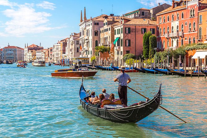 Walking Tour and Enchanting Gondola Journey in Venice - The Allure of the Grand Canal