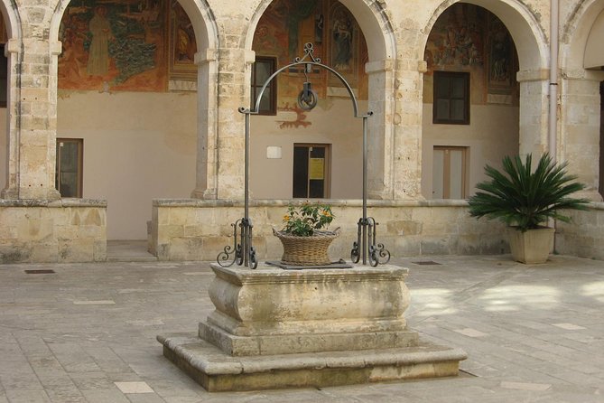 Walking tour Galatina, outstanding, mind-blowing Giottesque frescoes in Puglia - The Sum Up