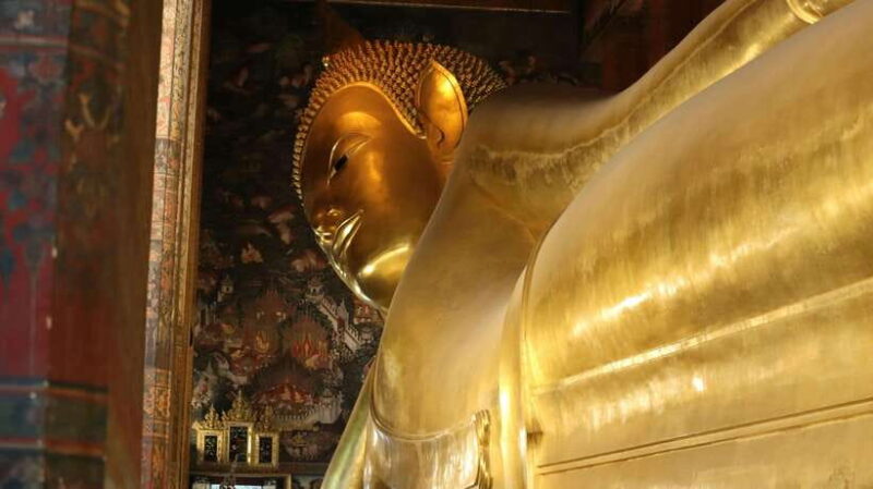 Walking tour Grand Palace, Emerald Buddha and Wat Pho - Key Points