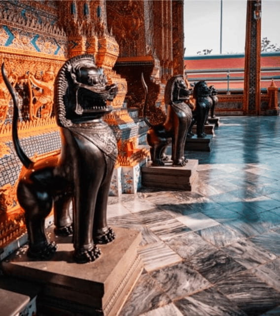 Walking tour Grand Palace, Emerald Buddha and Wat Pho - Authentic Insights from Travelers