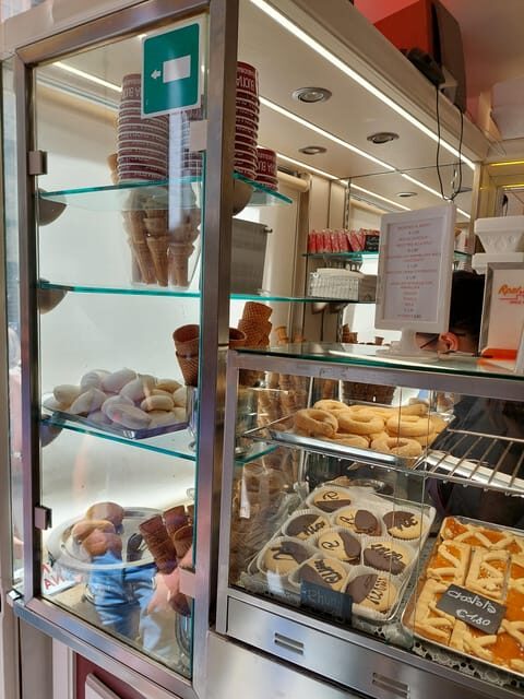 Walking Tour in Genoa with Tastings and Stories - Review Highlights & Authentic Opinions