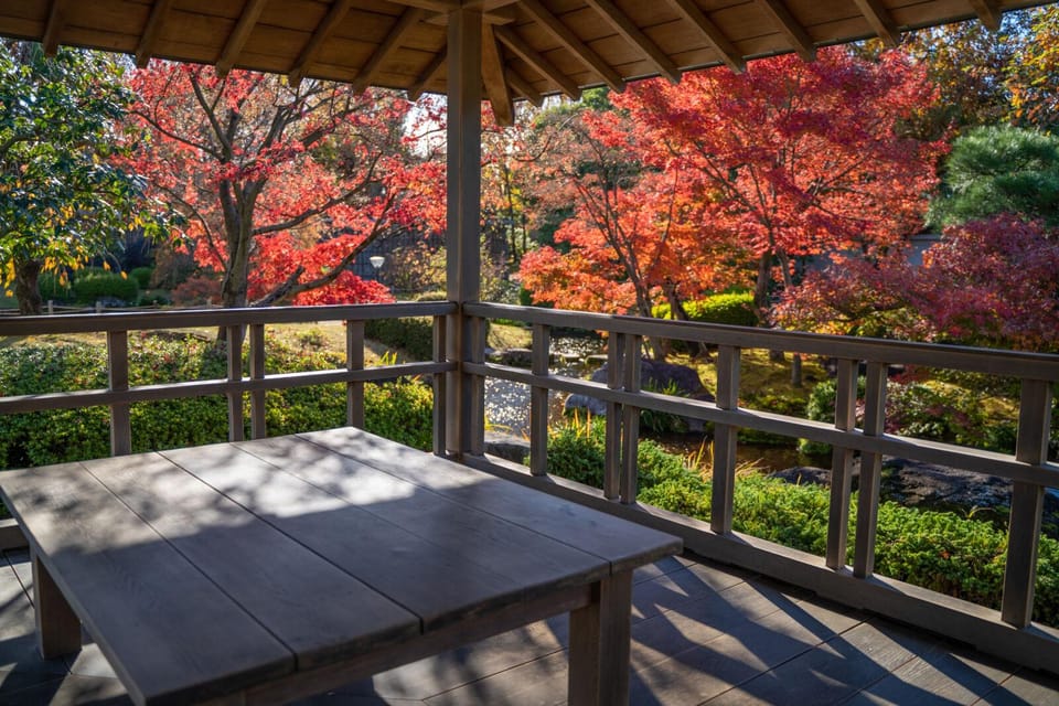 Walking Tour in Himeji : Castle, Garden and Indigo Dyeing - Itatehyozu Shrine Honden