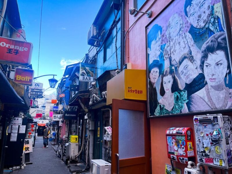 Walking Tour in Shinjuku & Kagurazaka: Tokyos Hidden Gems - Kagurazaka: Guided Tour and Food Tasting