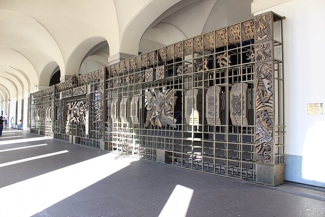 Walking Tour in Small Groups in English - Exploring Turins History and Architecture