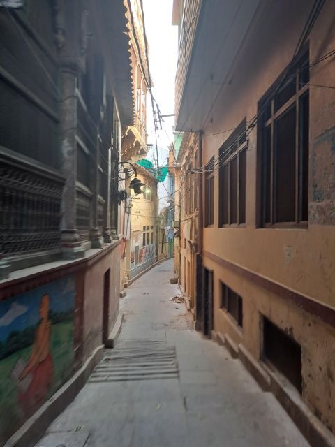 Walking Tour in the old part of the city of Varanasi - FAQ