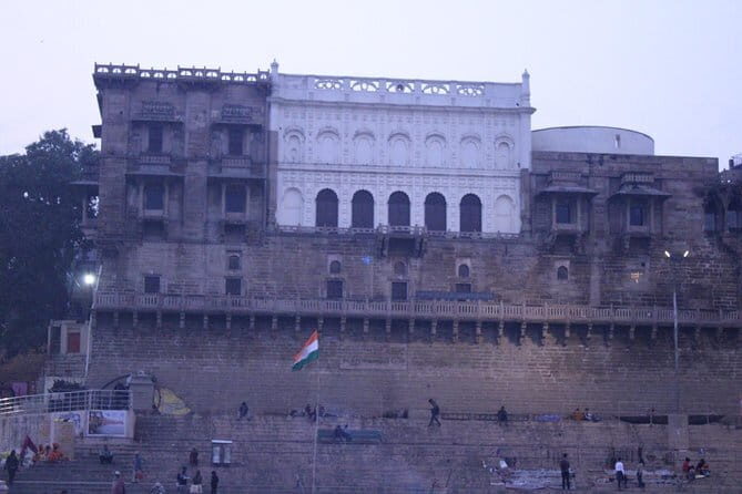 Walking tour in Varanasi along the ghats (riverbank) in Morning - Who Would Love This Tour?