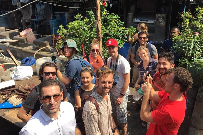 Walking Tour of Dharavi Slum in Mumbai - The Pros and Cons