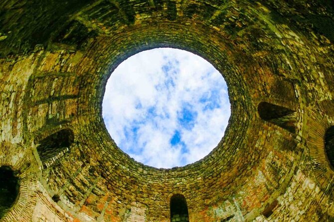 Walking Tour of Diocletians Palace in Split - Architectural Highlights of the Palace