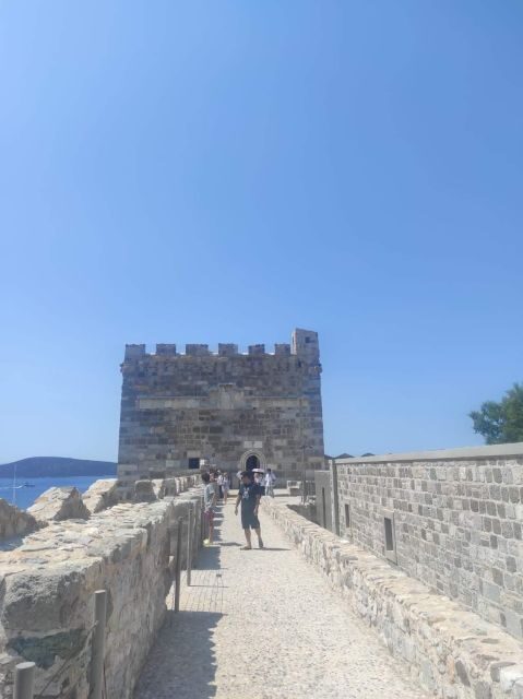 Walking tour of Halicarnasos & Bodrum St Peter"s castle - Is It Worth the Price?