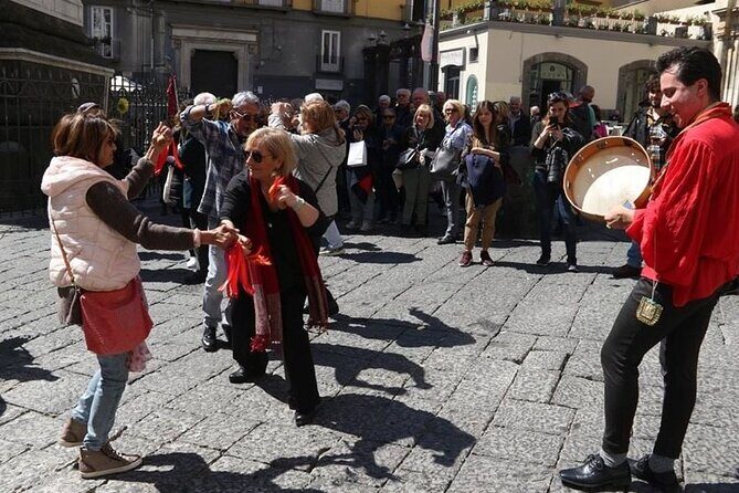 Walking Tour of Naples with Traditional Music - Who Will Get the Most Out of This Tour?