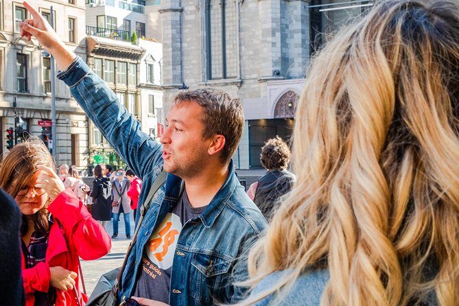 Walking tour of Old Montreal - 16/42 Tours - Frequently Asked Questions