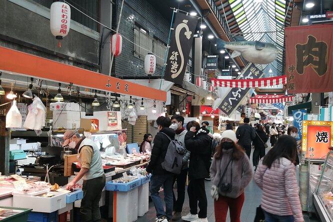 Walking Tour of Osakas 5 Must-See Sights, With Ramen for Lunch - Exploring Osaka Castle