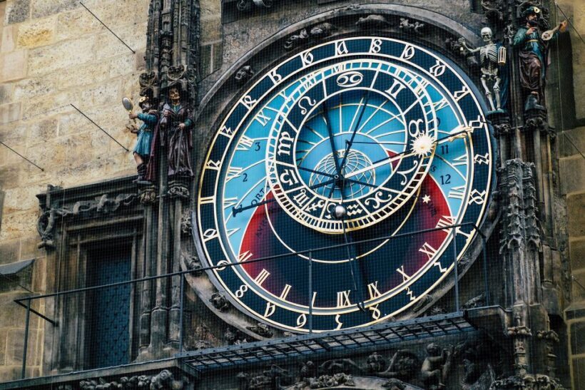 Walking tour of Prague in french: Old Town & Charles Bridge - Explore Prague’s Historic Heart: A Walking Tour of Old Town & Charles Bridge