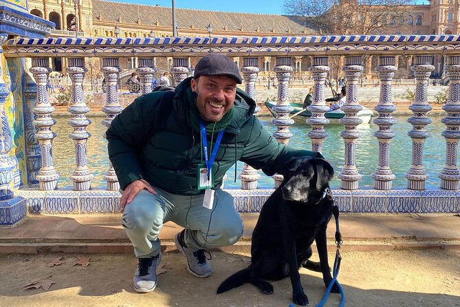 Walking Tour of Sevilla's Historic Sites - Key Points